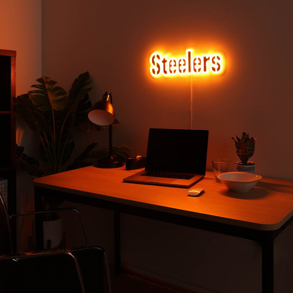 Pittsburgh Steelers NFL LED Neon Light Up Team Logo Sign